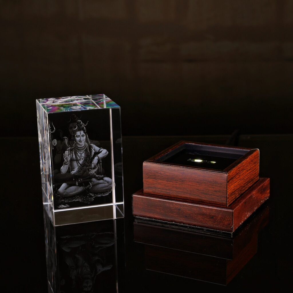 3D Shiva crystal with an LED light base.